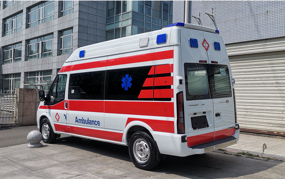 Medical Ford Transit Van Ambulance 8 / 9 Seater Diesel 4x2
