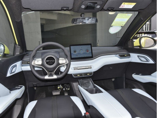 Yellow Byd Seagull Hatchback Vehicle Automobile Pure Electric 5 Seat